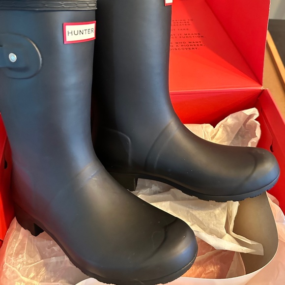 Hunter | Shoes | New Hunter Rainboots Original Tour Short Black Size 8 | Poshmark